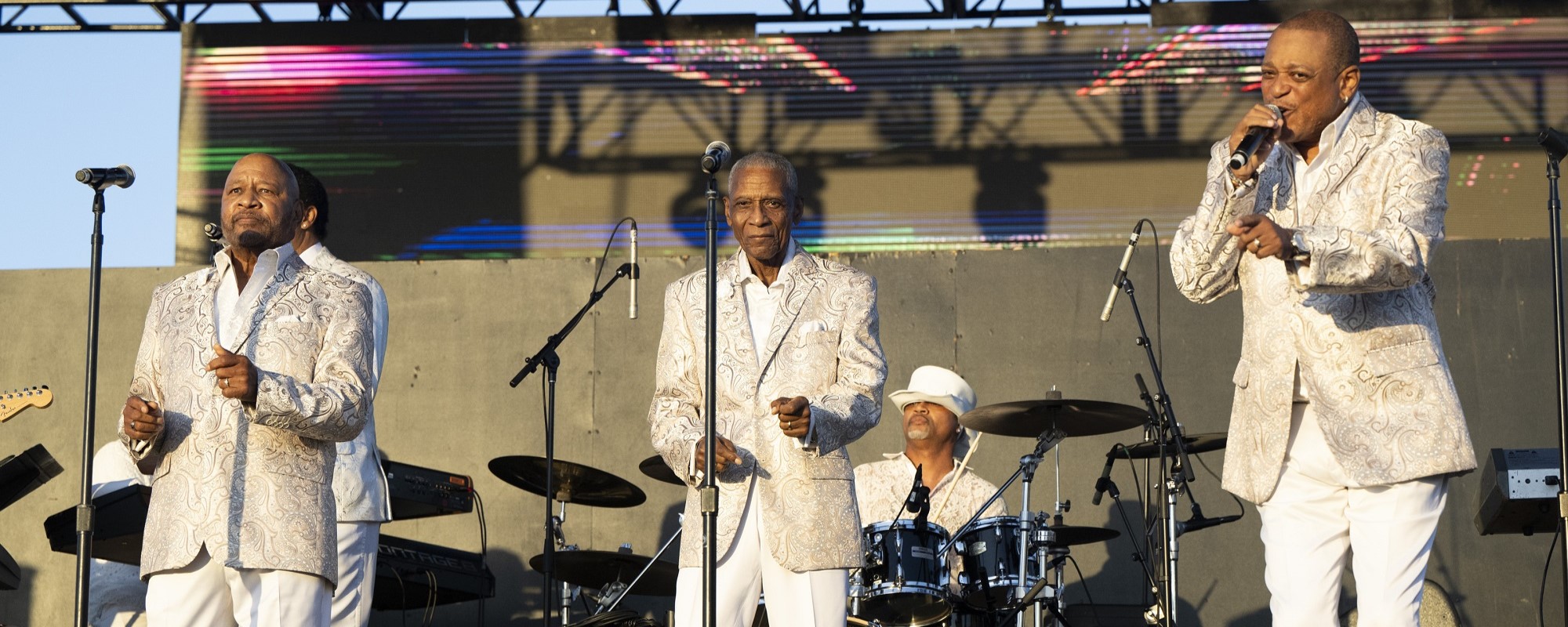Philly Soul Legends The Stylistics sort un nouvel album avec Shania ...