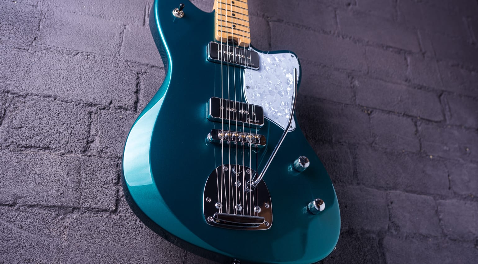 Gordon Smith Guitars présente son premier modèle offset : la Gatsby ...