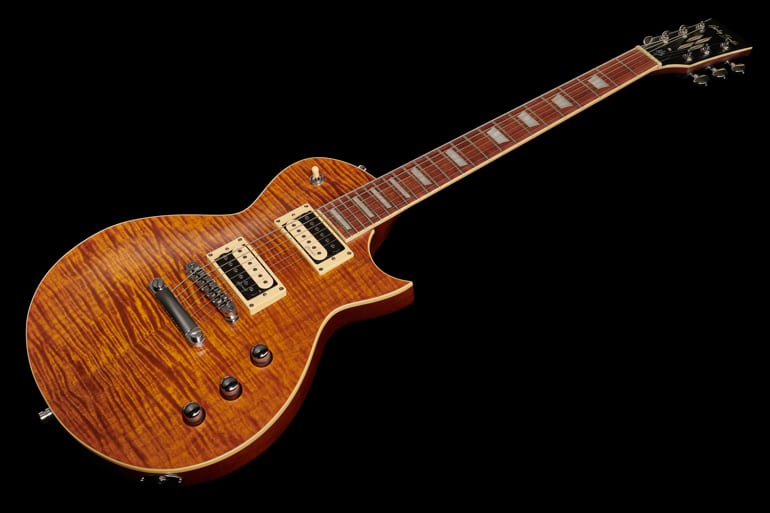 Harley Benton SC-Custom II : Un design single cut abordable évolue