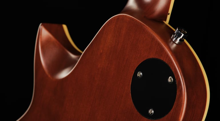 Harley Benton SC-Custom II : Un design single cut abordable évolue